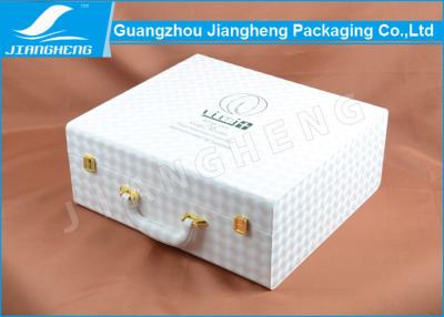 中国 3D効果の二重デッキの挿入物が付いている白いのどの革ギフトの木の化粧品箱 販売のため