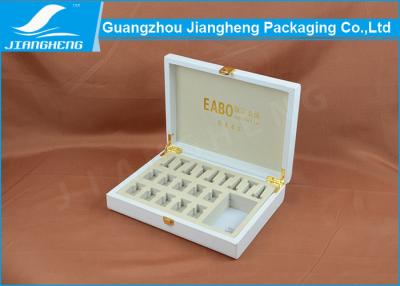 中国 のどの革注文のスーツケースのギフト用の箱/革化粧品のギフトの一定の包装 販売のため
