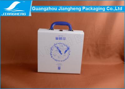 中国 SGSエヴァのパッディングの挿入物との白いPUの革包装箱によってカスタマイズされるロゴ 販売のため