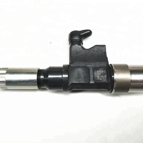 Quality Stainless Steel 095000-6700 Fuel Injector for Sino HOWO Truck Engine at for sale