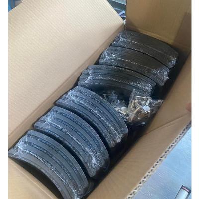 China KLS-remvoeringen Materialen zonder asbest 47441-1180 Plaatremvoetvoeringen voor vrachtwagens Te koop