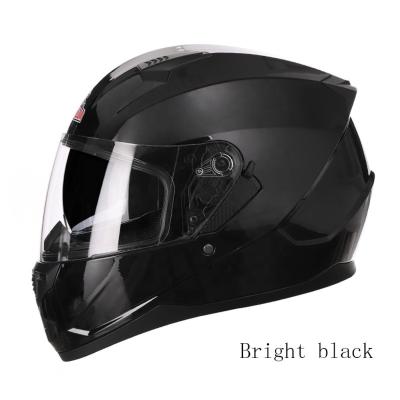 Cina Casco per motociclisti a doppia certificazione con doppia lente a copertura completa e design traspirante in vendita