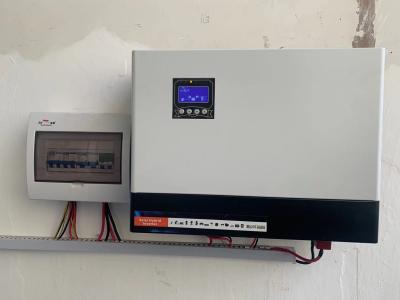 China 5KW Low Frequency Solar Inverter With 60APWM / MPPT Charge Controller for sale
