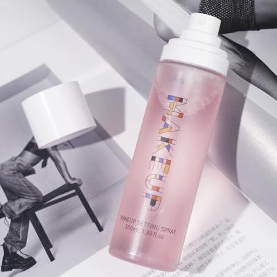 Cina La regolazione d'idratazione di trucco spruzza il logo su ordinazione sudato della prova in vendita