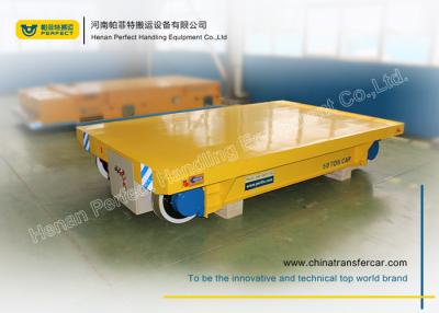 China Carros motorizados industriais de 15 toneladas da bateria elétrica com o carro do trilho da tabela de carga à venda