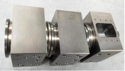 China Clextral Twin Screw Extruder Fässer geschlossener und offener Typ für Ethylen und Propylen zu verkaufen