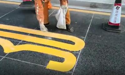 Cina Pittura termoplastica della segnaletica stradale della pittura fredda riflettente di incandescenza in vendita