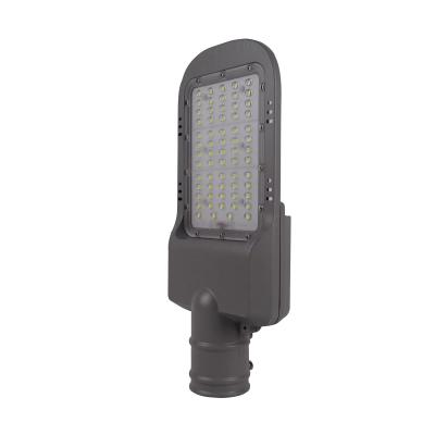 China Automatic Street Light Integrated Outdoor Stadium Lighting Waterproof Aluminum Street Road for sale