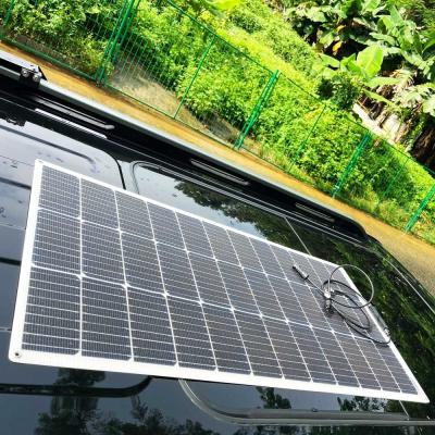Cina Pannelli solari impermeabili facili da applicare e incollare, efficienza delle celle al 24%, per un'installazione facile e veloce in vendita