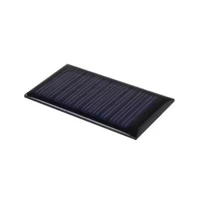Cina 0.15W Mini pannelli solari fai da te personalizzati piccoli pannelli solari di silicio monocristallino 30mA kit di caricabatterie 5V portatile per esterni in vendita