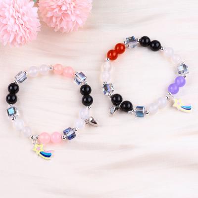 Cina 8mm Multicolore Cristallo Naturale Amicizia Gioielli Distanza Braccialetto Cuori Magneti Braccialetto Per Regalo in vendita