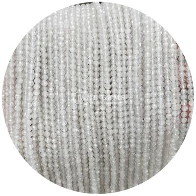 Китай Жемчужины Бусы натуральные кристаллы Круглая форма Маленький белый нефрит Хаулит продается