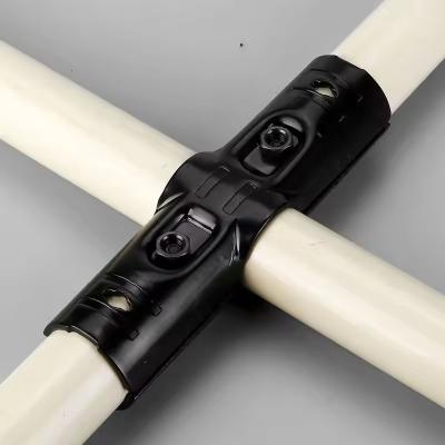 Китай Подключатель для крестообразной конструкции 28 мм трубной стойки продается