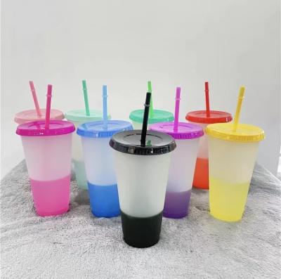 China Temperature Sense Gradient Drinking Cup 700ml 24oz Plastic With Straw And Lid for sale