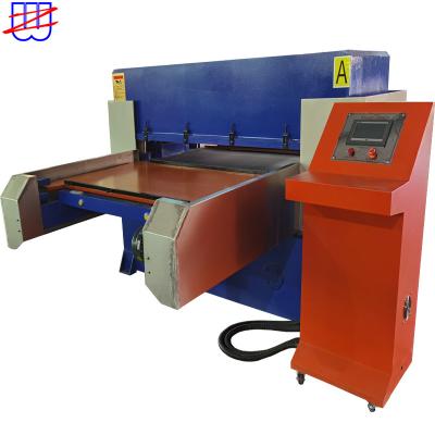 Cina 1200 mm L*W PE Packing Foam Automatic Hydraulic Die Cutting Machine con 200 velocità di rotazione senza carico in vendita
