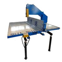 China Semi-automatic Manual Vertical Cutting Machine for EPE/EVA Sponge Cutting Performance for sale