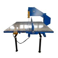 China Semi-automatic Manual Vertical Cutting Machine for EPE/EVA Sponge Cutting Performance for sale
