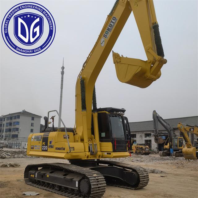 Komatsu PC220-8 excavator side working view