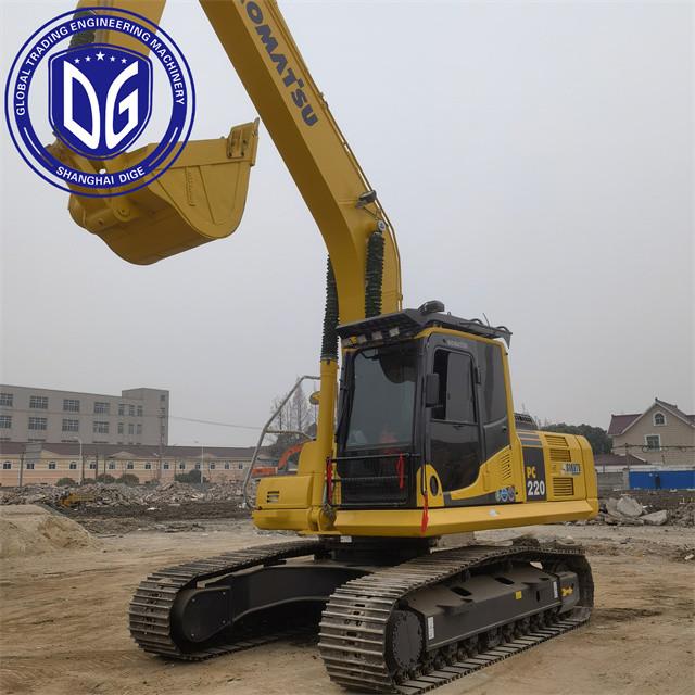 Komatsu PC220-8 excavator cabin view