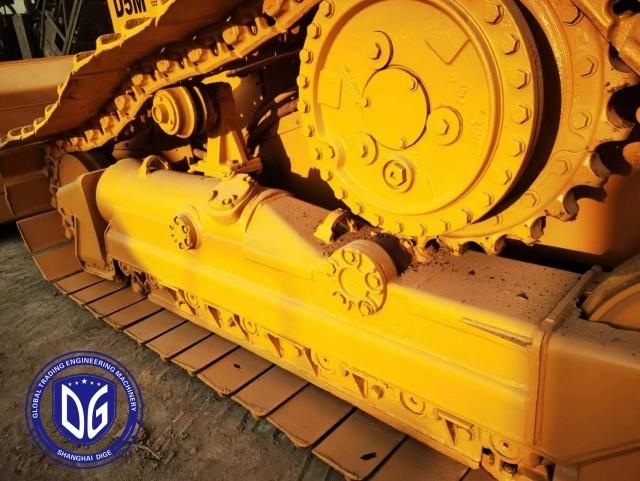 Caterpillar D5M With excellent power durability and high efficiency Japanese Caterpillar D5M Bulldozer