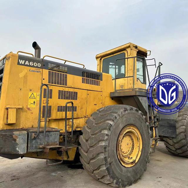 Komatsu WA600-3 With excellent power durability and high efficiency Japanese Komatsu WA600-3 Loader