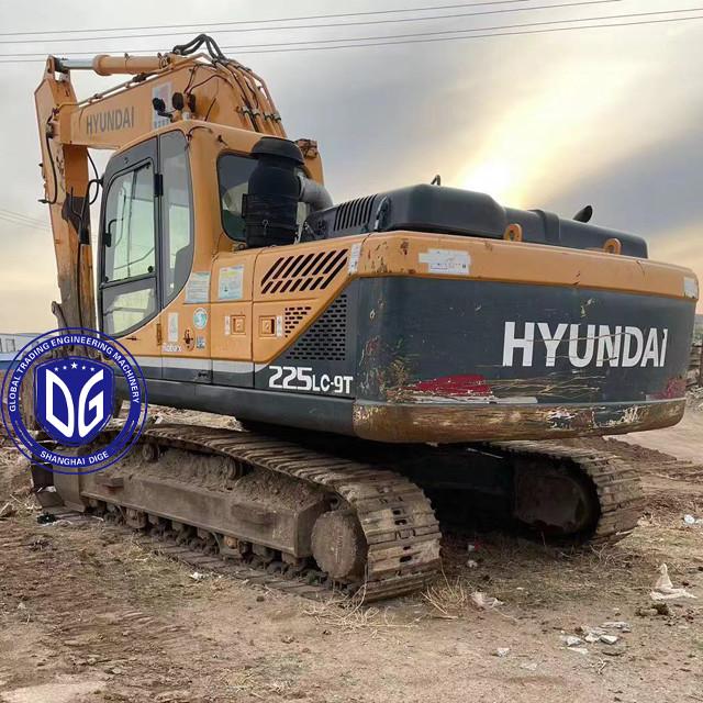 Hyundai 225 excavator with excellent power durability and high efficiency Korean Hyundai 225 22.5ton medium excavator