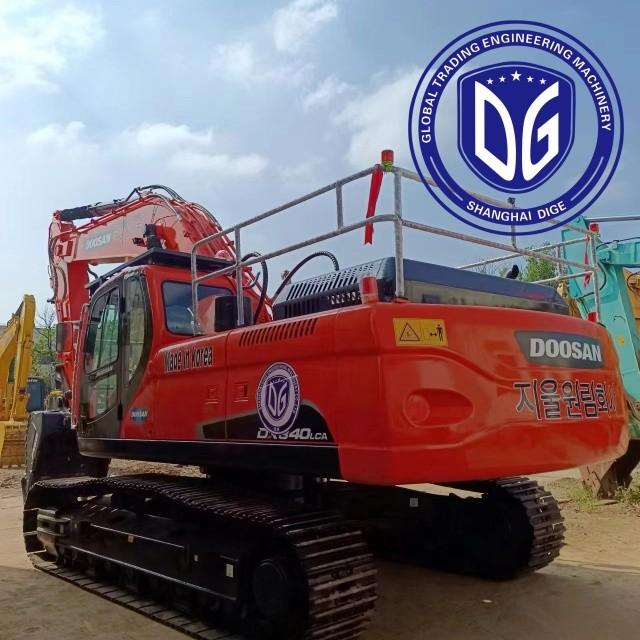 Doosan DX340 With excellent power durability and high efficiency Korean Doosan DX340 Large Excavator