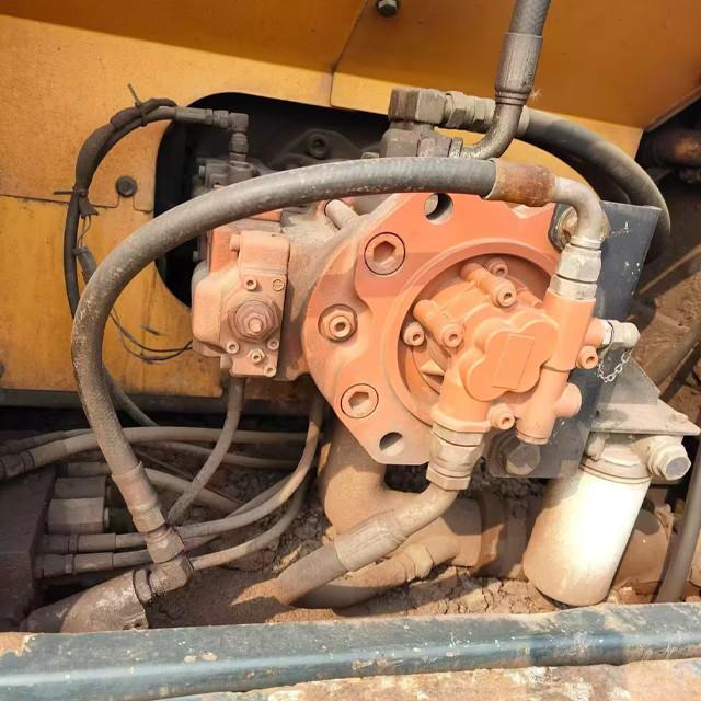 Spot Original Hyundai215 second-hand excavator, low-price promotion, fast delivery