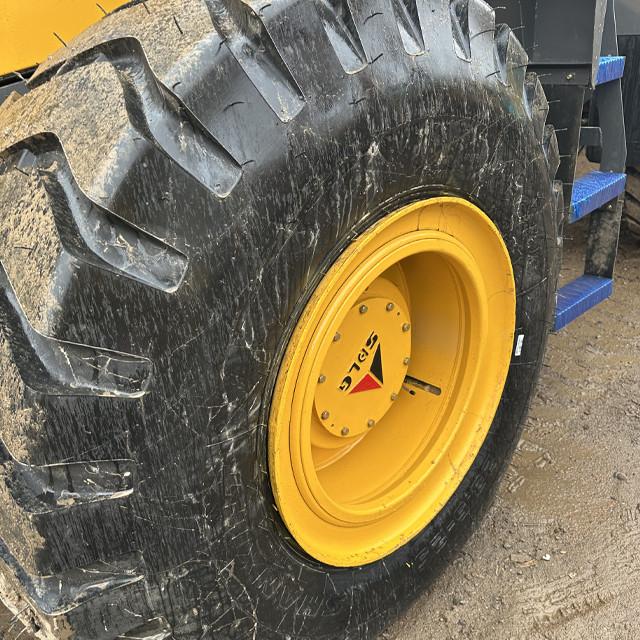 Spot Lingong SDLG 956 second-hand loader low-price promotion fast delivery