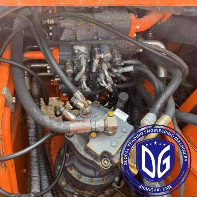 Used Doosan DX225 with powerful engine and original pump for sale