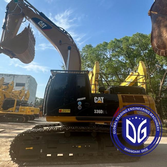 Caterpillar 336D excavator arm and bucket detail