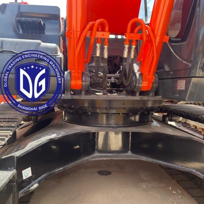 Hitachi ZX350 Excavator working demonstration