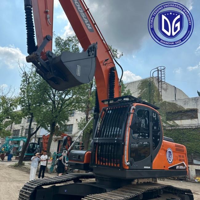 Doosan DX225 Excavator display