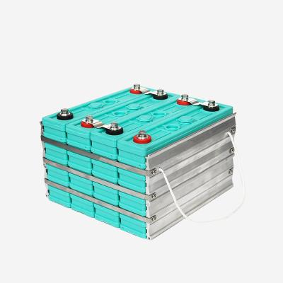 China Bloco 160Ah 3.2V da bateria Lifepo4, bateria de íon de lítio para veículos elétricos à venda