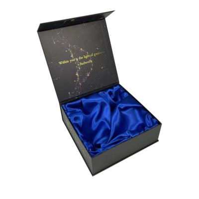 China Custom Black Gift Packaging Magnetic Box with Silk and Gold Foil Printing for sale