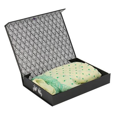 China Luxus-Mode kundenspezifischer Schal Verpackungskiste Matte Lamination Offsetdruck zu verkaufen