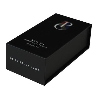 Cina Scatole di imballaggio per oli essenziali a chiusura magnetica singola Cartone rigido con inserto di schiuma in vendita