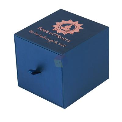 Cina Carta di cartone rigida fatta a mano Logo personalizzato Luxury Sliding Drawer Candela profumata Scatola regalo con inserto di schiuma in vendita