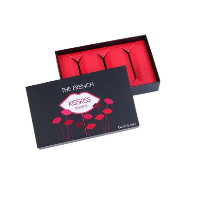 Cina Al dettaglio Logo personalizzato nero e rosa Set cosmetico di carta lucente per labbra Confezione Scatola Capo e base con inserto in vendita