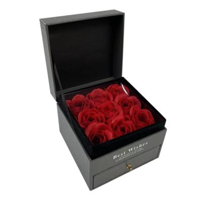 China Handmade Romantic Bouquet Creative Valentine Luxury Gift Box Packaging Custom Cardboard Sliding Drawer for sale