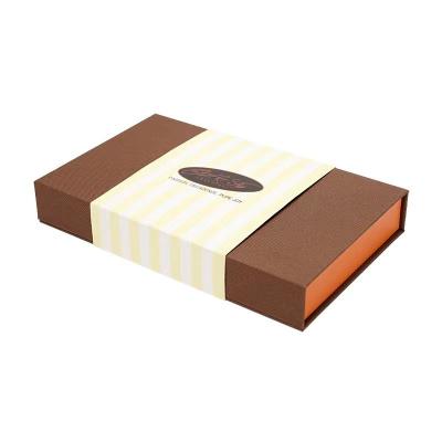 中国 カスタマイズされた高級磁気クロージャーバレンタインスイートボックス包装キャンディギフトチョコレート 販売のため