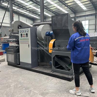 China Ausrüstung zum Recycling von Kupferdraht für 400-500 kg/h Dreiphasen-Spannungs-Abfalldrahtschredder zu verkaufen