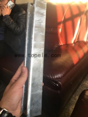 Cina Caldo immersione in acciaio galvanizzato a fessura canale Unistrut per sostenere condotti 41X 41MM in vendita