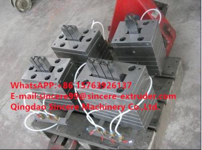 Cina Linea di estrusione per pannelli di soffitto in PVC di plastica in vendita