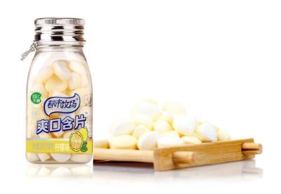 China Cooling Lemon In 38g Bottle Pack Sugar Free Mint Candy With Vitamin C for sale