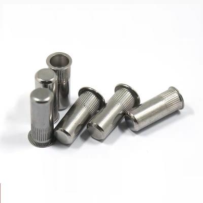 China 1-35 Pitch Zink Finish Carbon Steel Roestvrij staal Rivet Nuts voor duurzame bevestiging Te koop