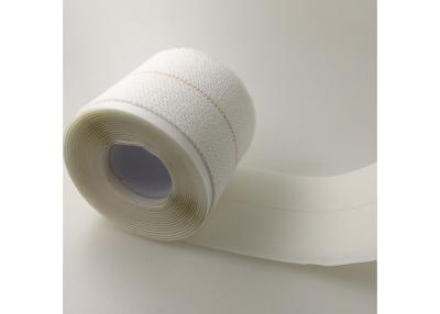 China Elasticidade adesiva do derretimento quente branco da borda da pena da fita da atadura dos esportes do algodão boa à venda