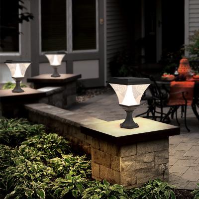 China Die Cast Aluminium 30W Solar Pillar Light Garage Fence Decoration post lamp for sale