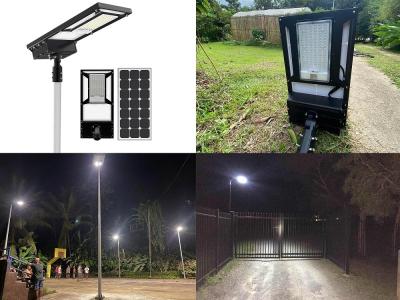 China Gerencio solar exterior da luz de rua da liga de alumínio integrado com a bateria Lifepo4 à venda