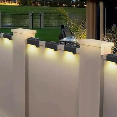 China Waterbestendige kleurenveranderende zonneheining lichten voor tuin, patio, trap, dek Te koop